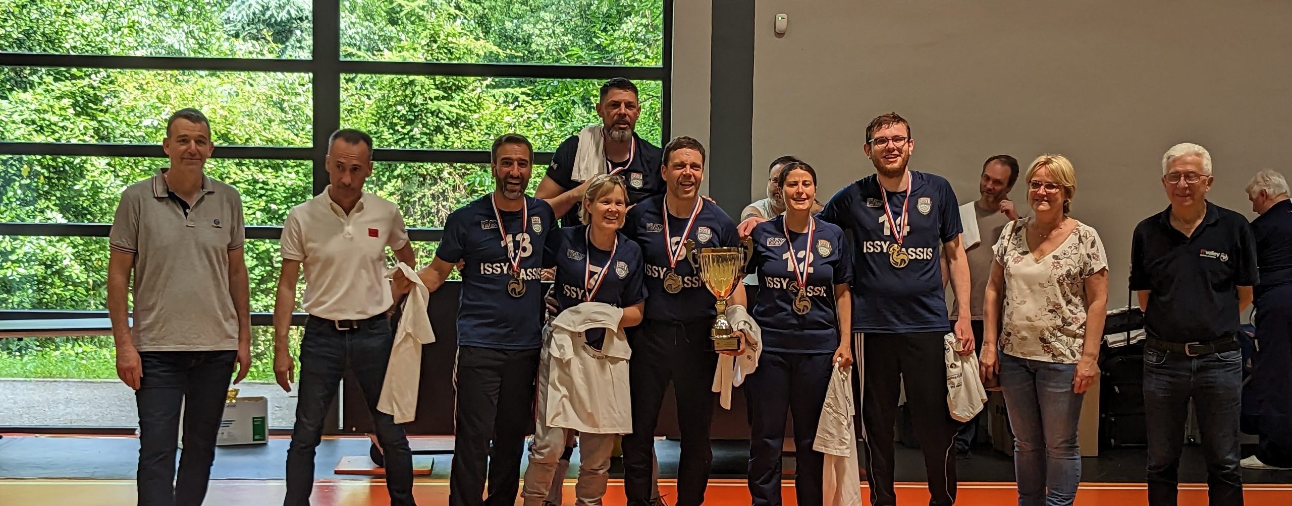 Issy Assis - Champion de France 4x4 - ISSY VOLLEY-BALL